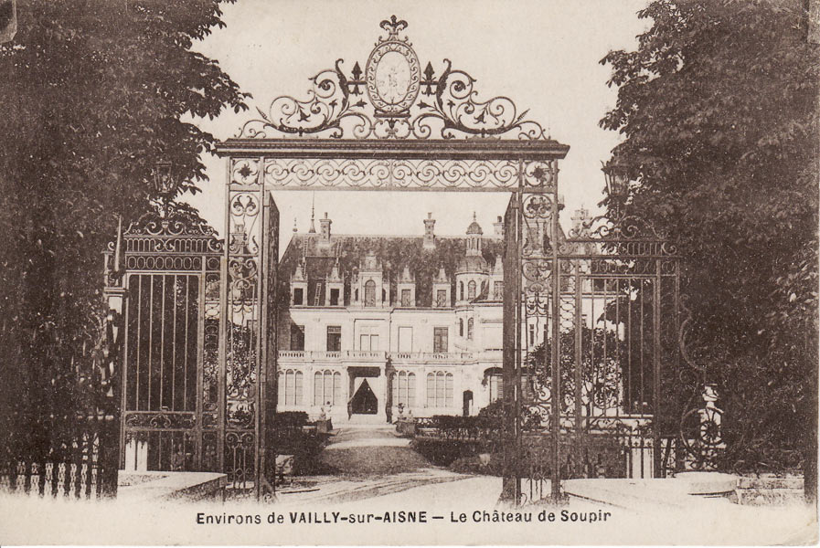 Château de Soupir avant guerre, vue de l'entrée | Chemin des Dames