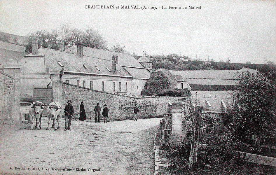 Ferme de Malval, vue extérieure vers 1905 | Chemin des Dames